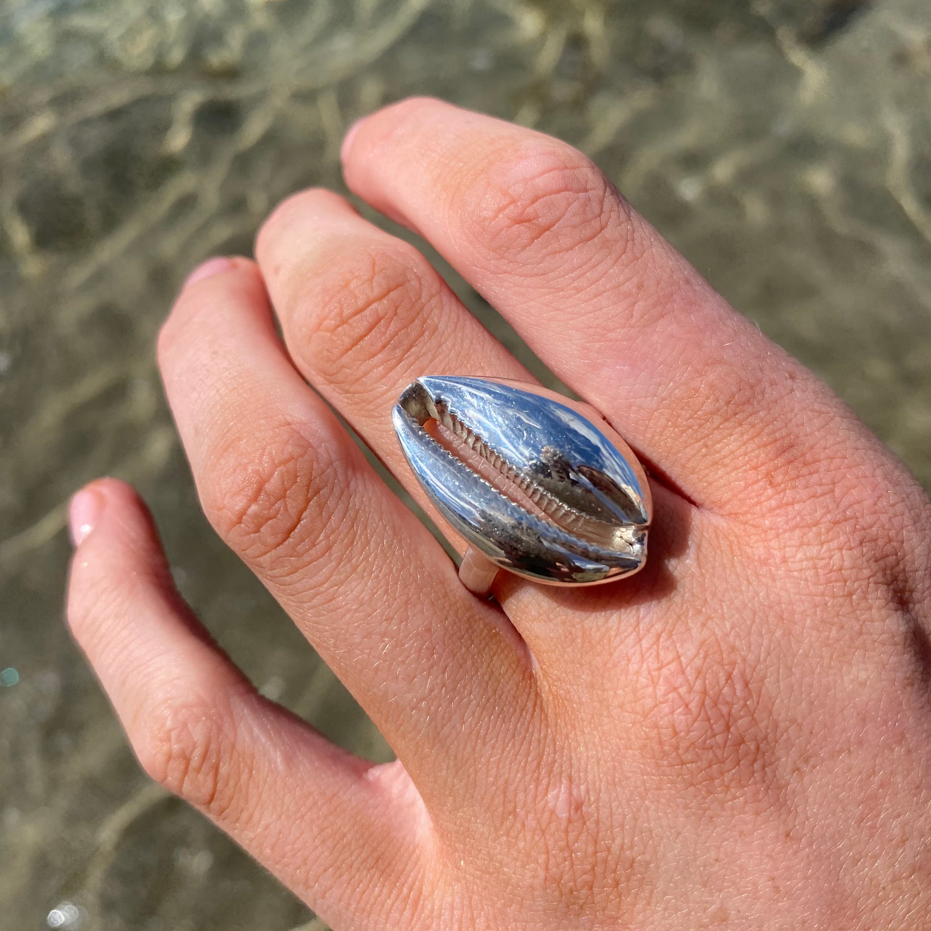 Cowrie Ring large – Rare and Beautiful